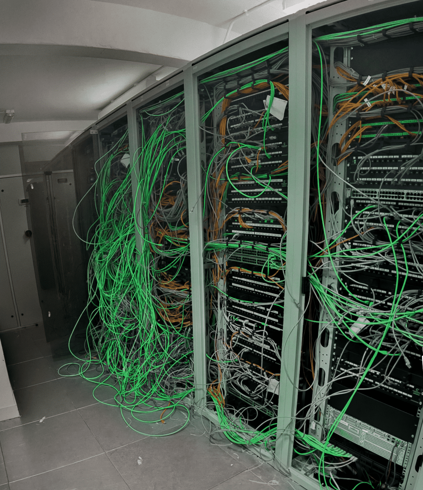 The Craziest Network Messes Ever! | Page 2 of 2 | ThinkComputers.org