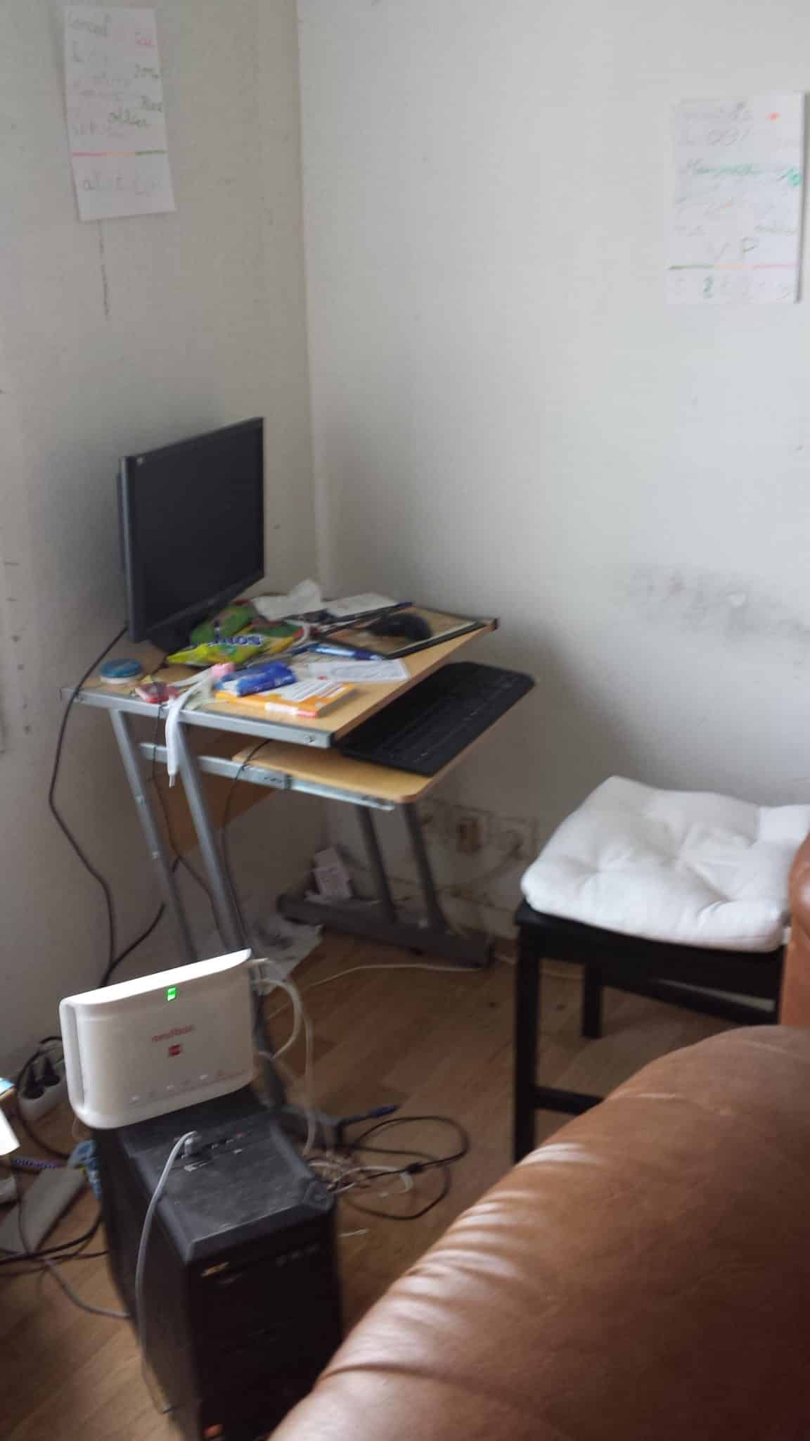20 of the Worst PC Setups - September 2014 | ThinkComputers.org
