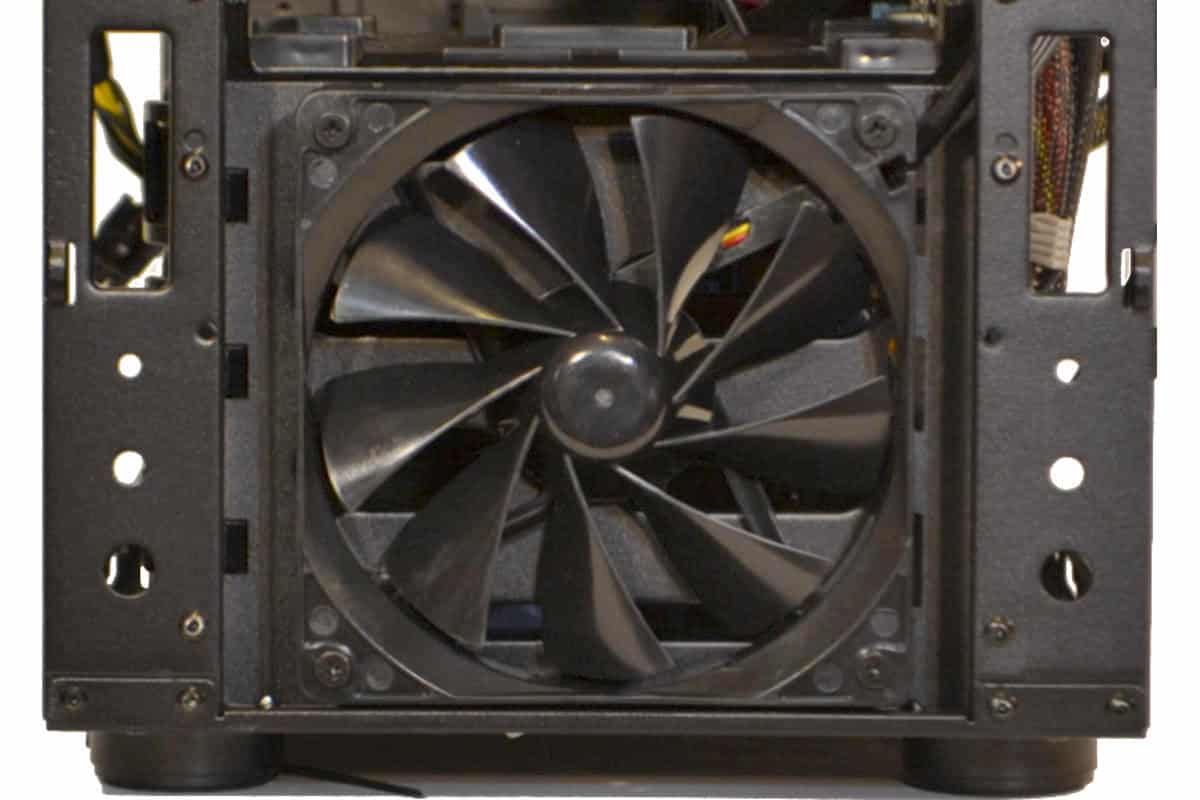 Thermaltake Commander G41 Mid-Tower Case Review | Page 4 of 5 ...