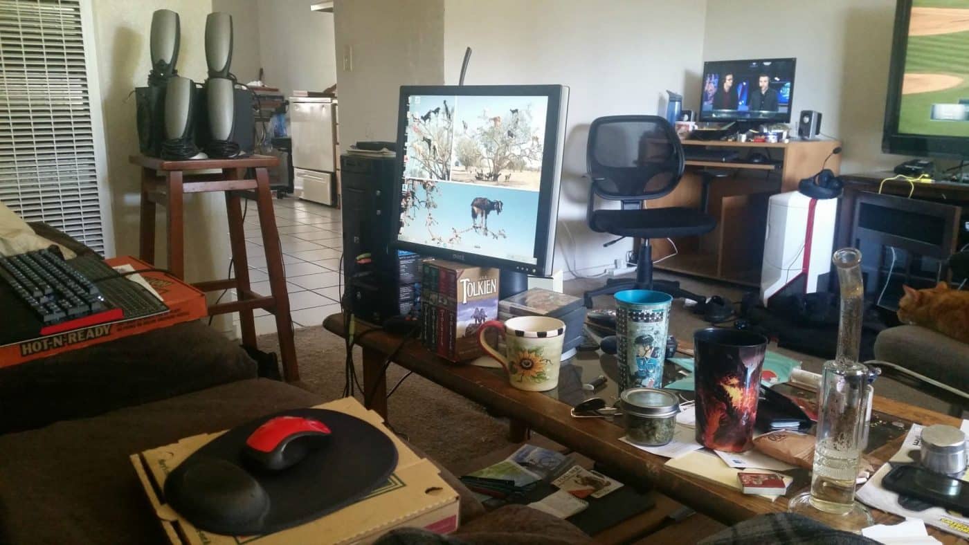 20 of the Worst PC Setups - March 2015 | ThinkComputers.org