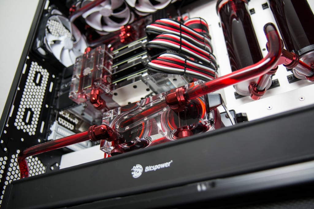 Case Mod Friday: Big Red | ThinkComputers.org