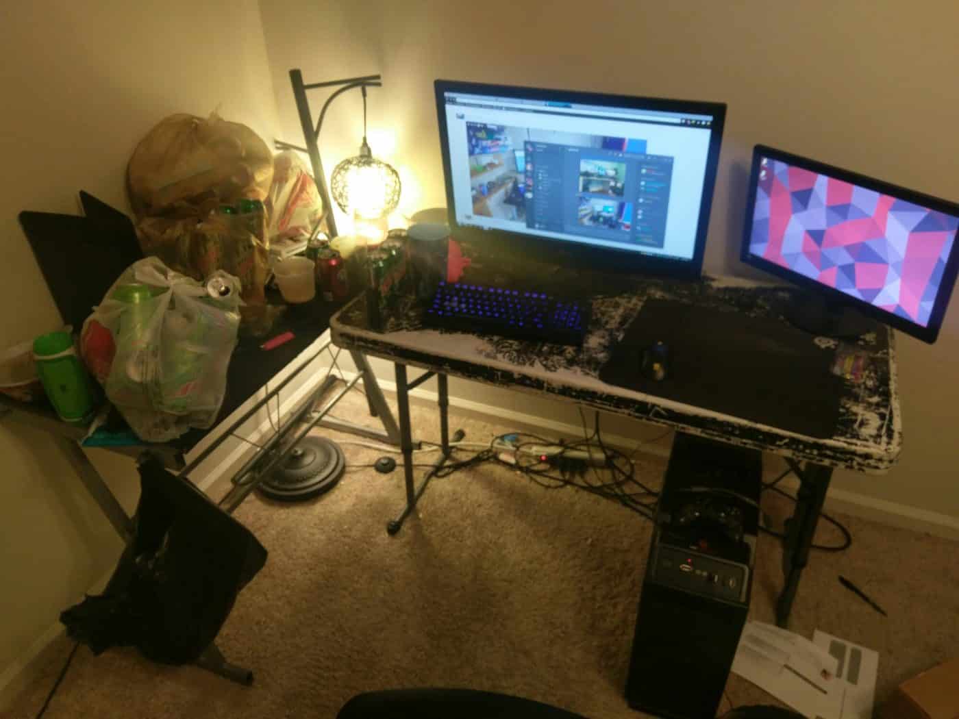 20 of the Worst PC Setups – April 2017 | ThinkComputers.org