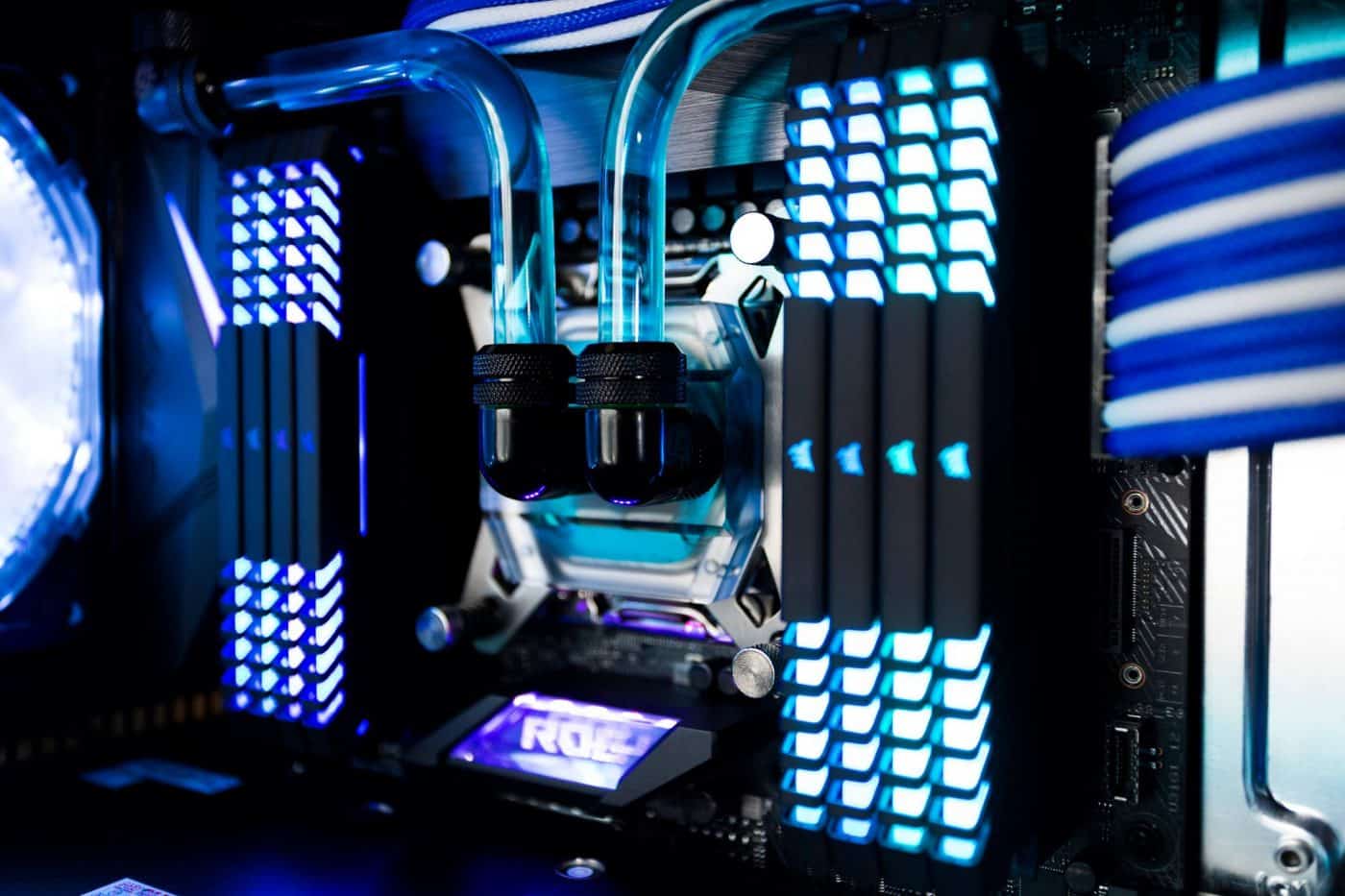 Case Mod Friday: Cooler Master Cosmos II 25th Anniversary Edition ...