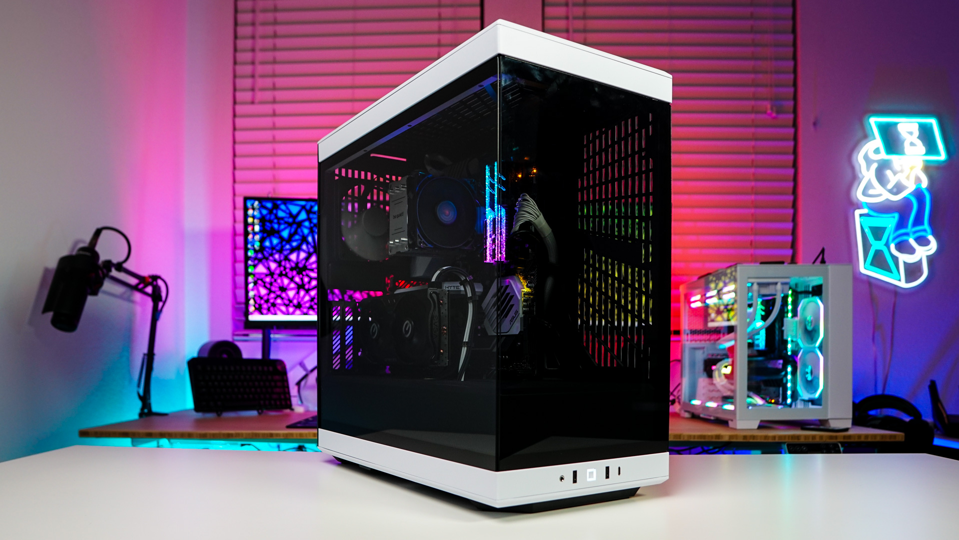 HYTE Y40 PC Case Review | ThinkComputers.org
